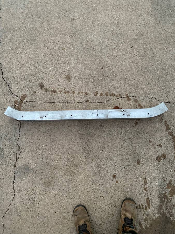 Lexus LS400 front bumper bar | Looknet